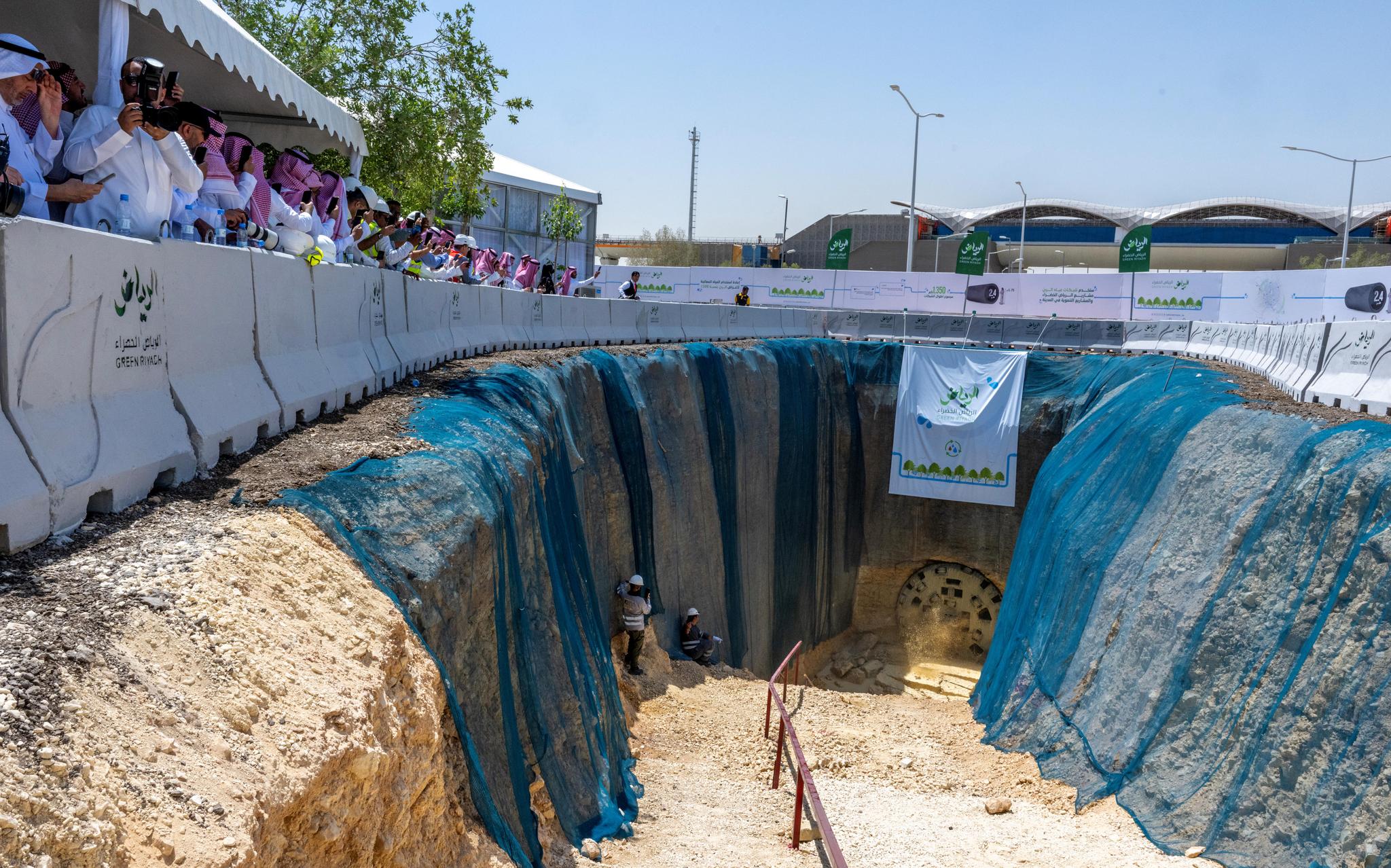 Green Riyadh: 1,350 km of Water Pipes to Irrigate 7.5 Million Trees in Riyadh