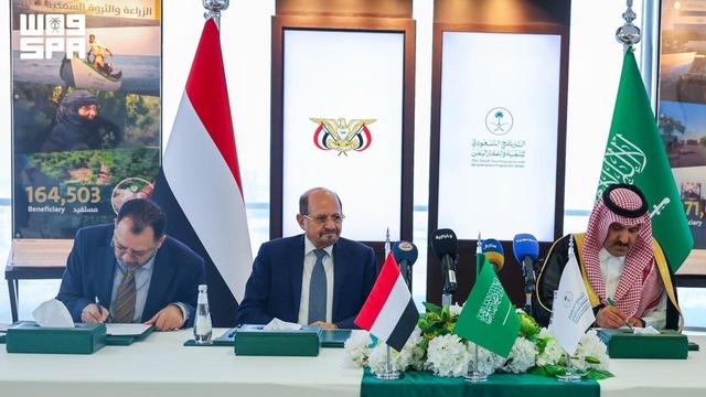 Saudi Arabia, Yemen Sign $150 Million Petroleum Supply Deal to Support ...